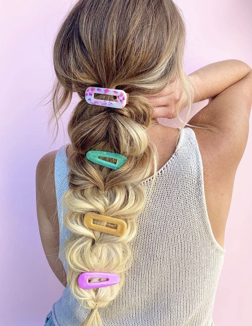 27 Fun Bubble Braid Hairstyles You'll Want To Copy - Days Inspired