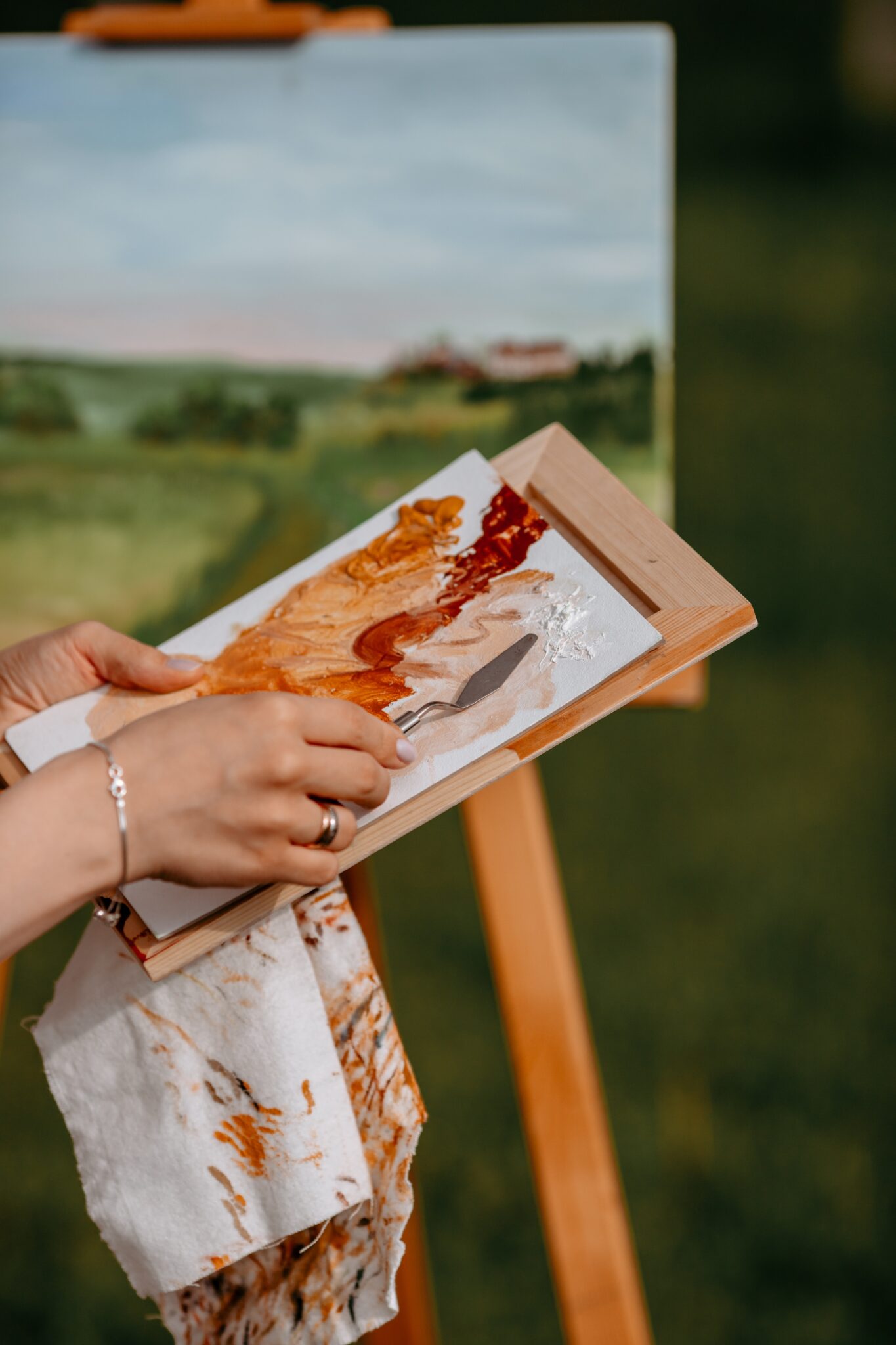 26 Simple Painting Ideas for Beginners - Days Inspired