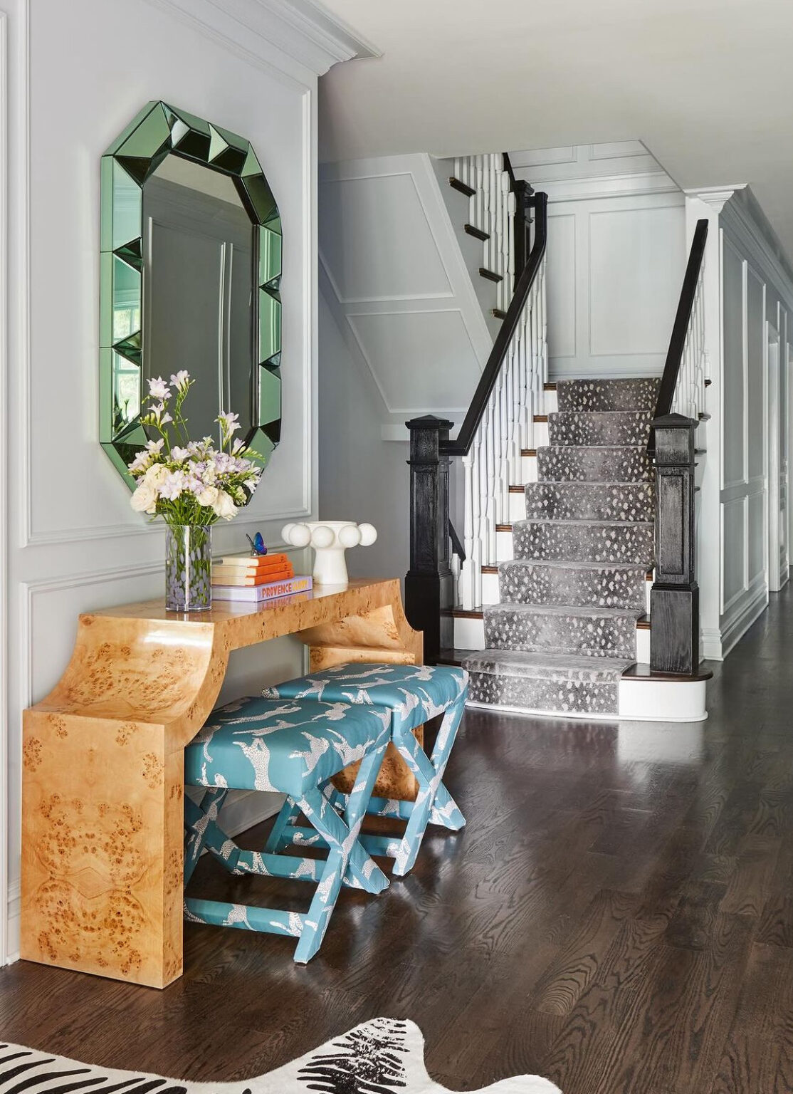 30+ Stunning Entryway Table Decor Inspirations for a Grand Entrance ...